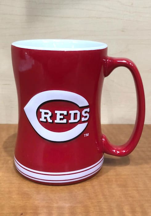 Cincinnati Reds 15 oz Red Sculpted Mug
