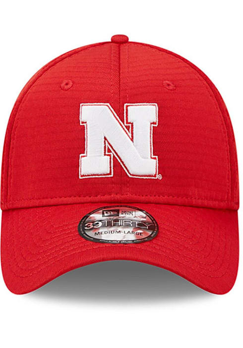 Nebraska Cornhuskers Essential 39THIRTY Red New Era Flex Hat