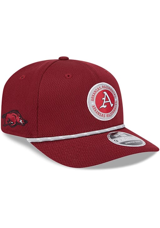 New Era Arkansas Razorbacks CARDINAL 2024 Sideline Rope 9SEVENTY ...
