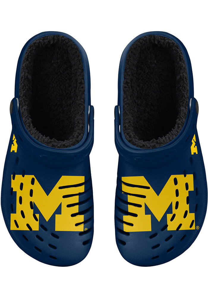 Michigan Wolverines BLUE Sherpa Lined Mens Slippers - 16054204