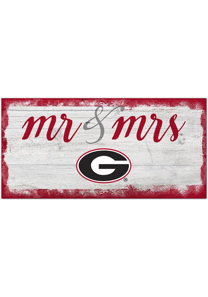 Georgia Bulldogs Script Mr and Mrs Sign Red - 326203449