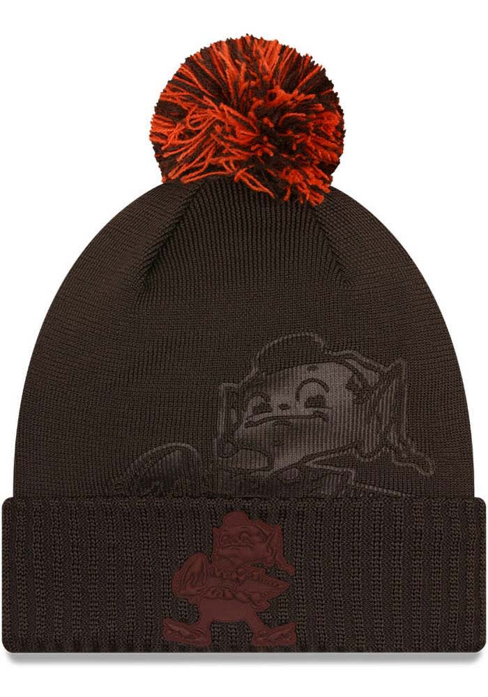 Cleveland Browns New Era BROWN Retro Dart Cuff Pom Tech Knit Hat - 59001426