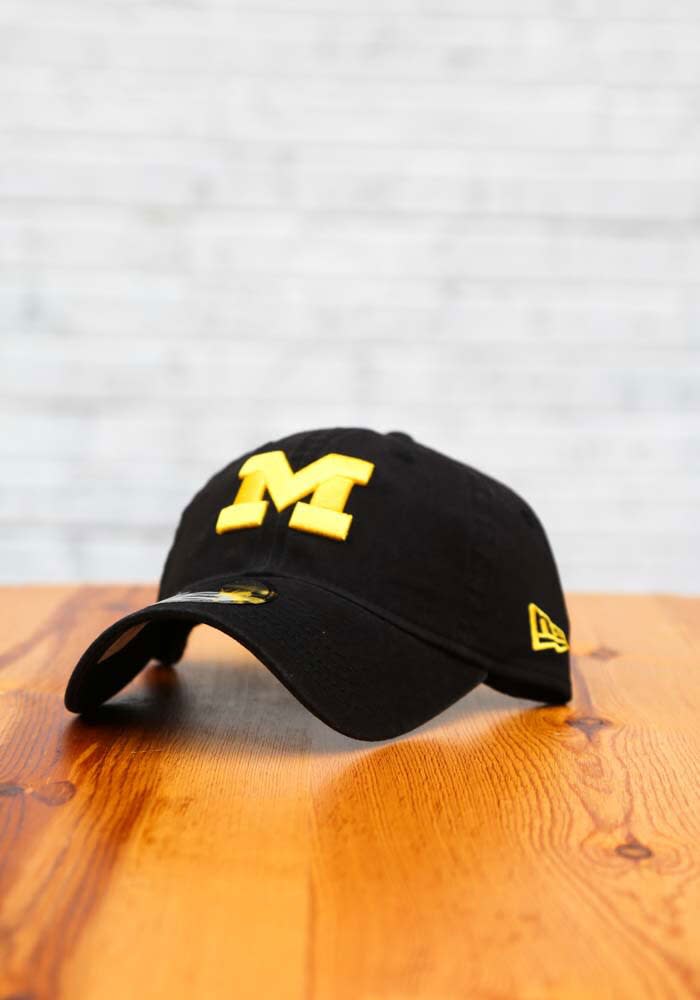 New Era BLACK Michigan Wolverines Core Classic 9TWENTY Adjustable Hat ...