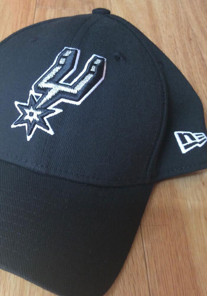 San Antonio Spurs Mens Team Classic 39THIRTY BLACK New Era Flex Hat ...